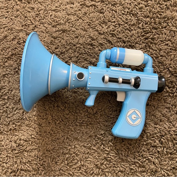 Toys | Despicable Me Minions Fart Blaster Sound Machine Funny Toy ...